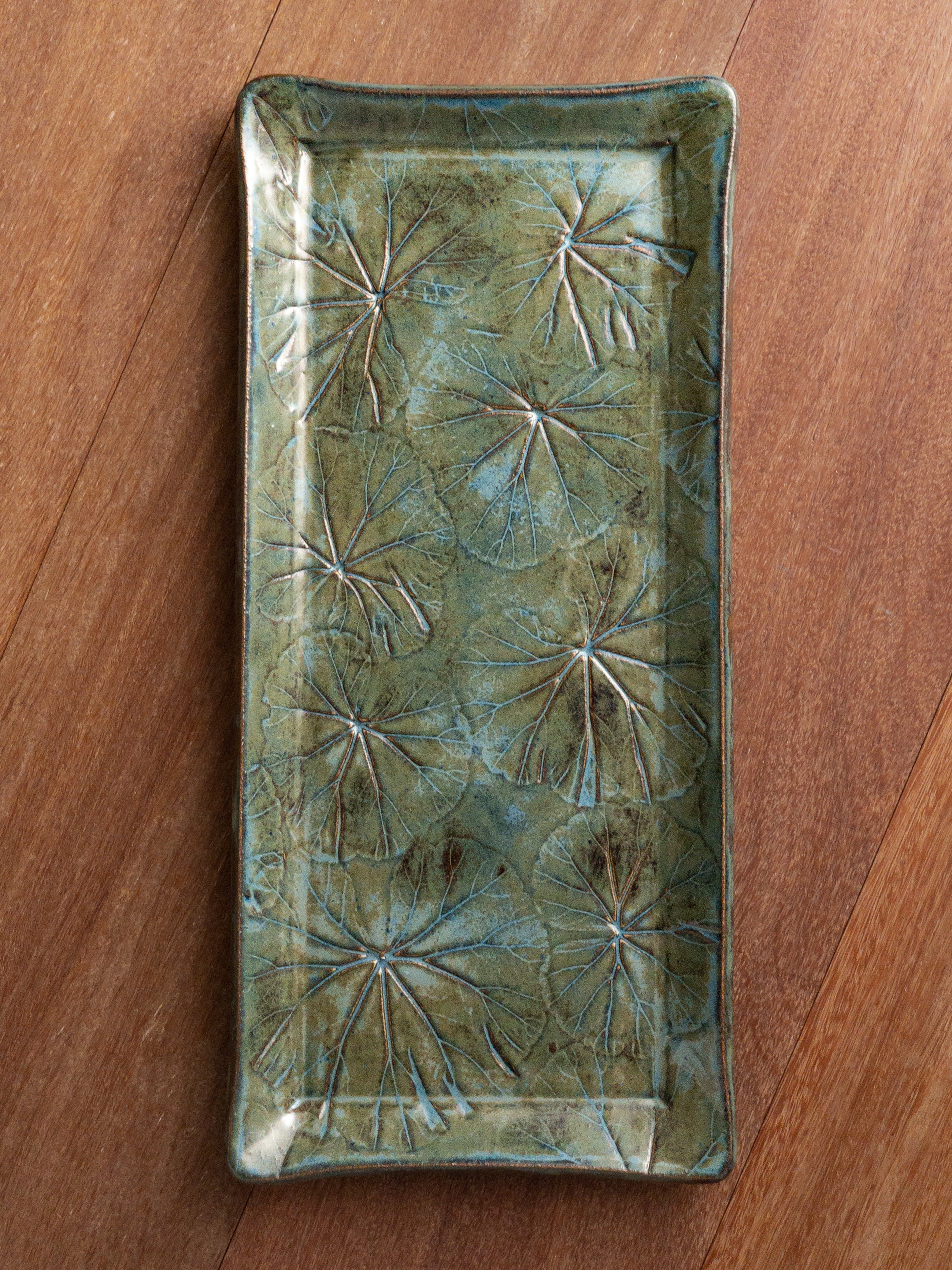 Leaf Motif Long Platter 13" Blue Moss – Pebble Ceramics